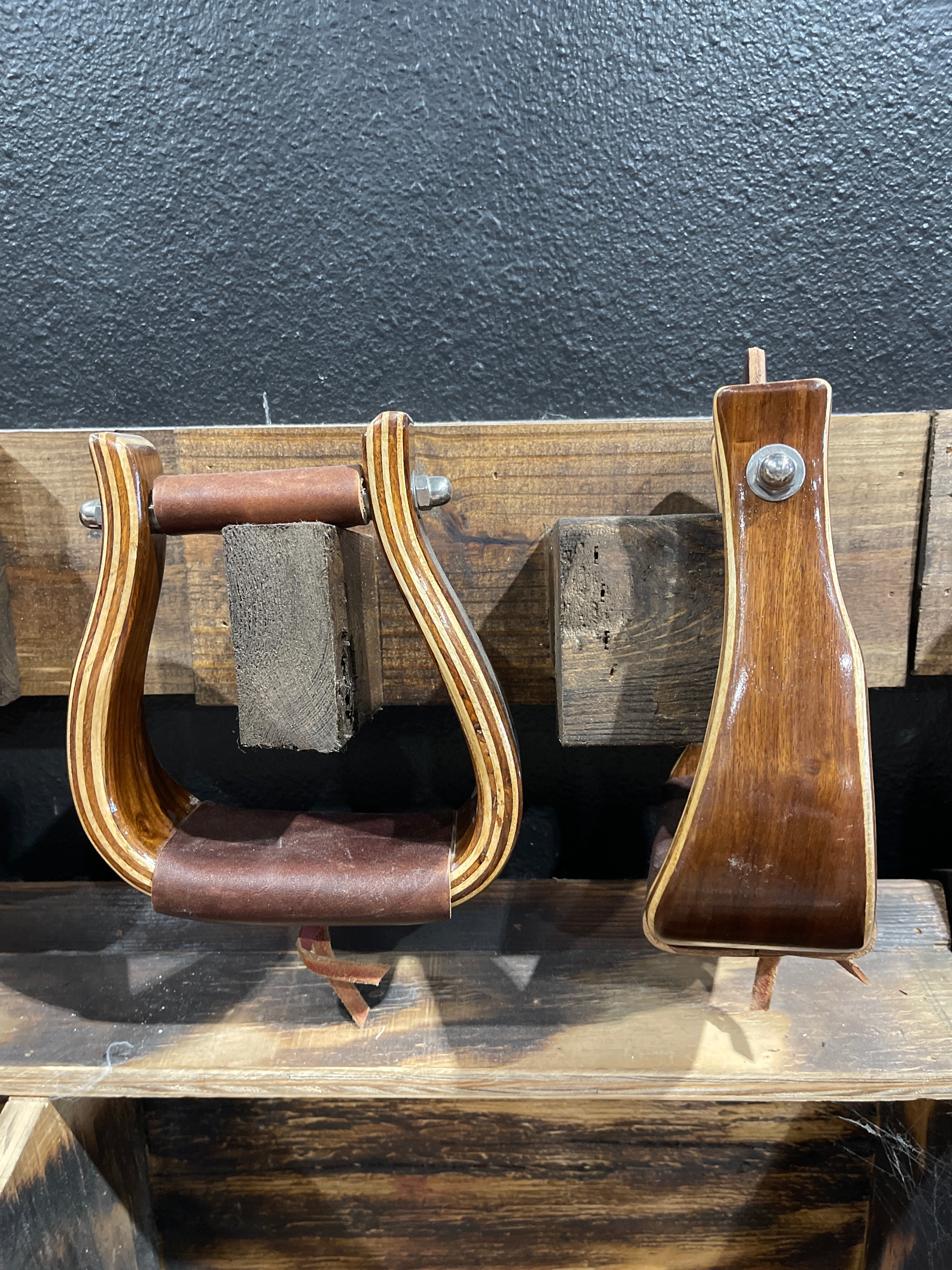 3" All American Wooden Crooked Stirrups – Trent Ward Saddlery